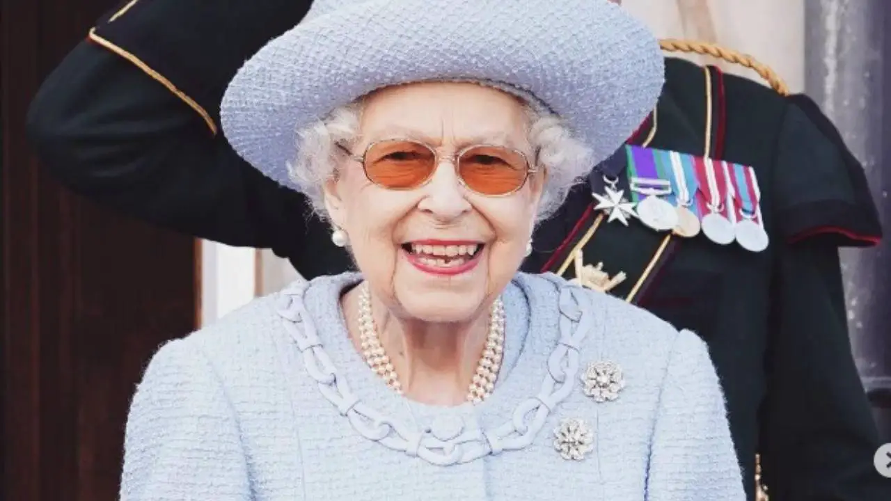 Isabel II y su Corgi: todos los perros de la larga vida de la Reina ...